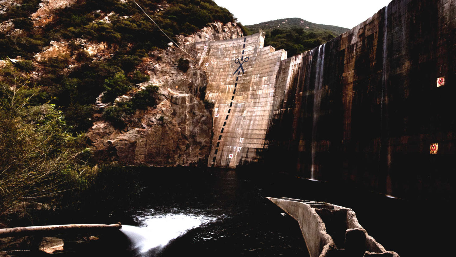 For Thousands of Dams Facing Climate Impacts, an Uncertain Fate