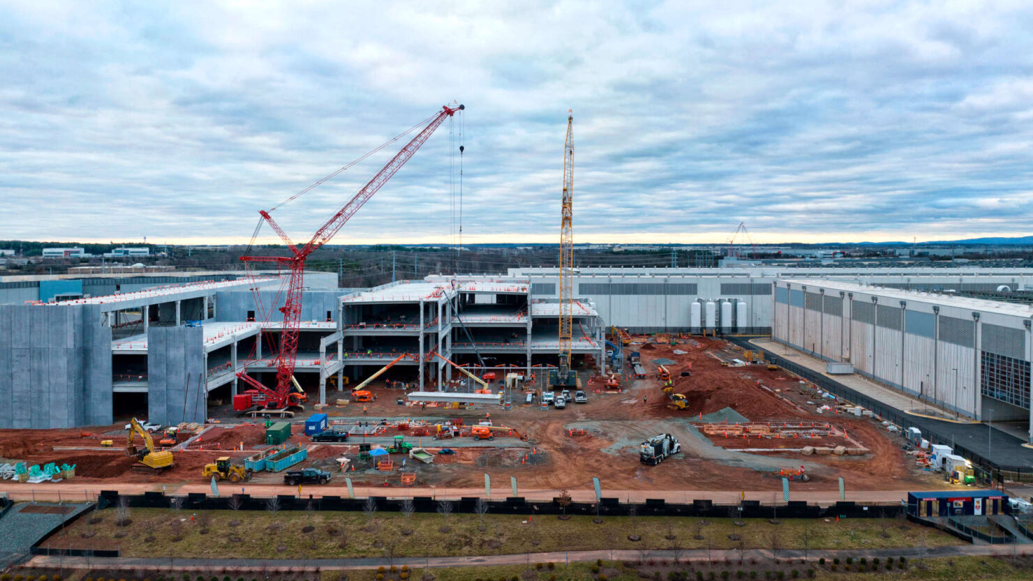 In Virginia, Data Centers Collide with Zero-Carbon Goals