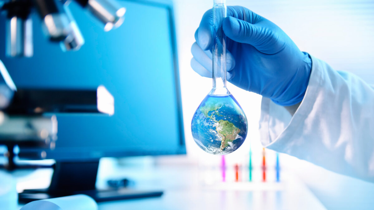 Book Review: Probing the Corporate Manipulation of Science